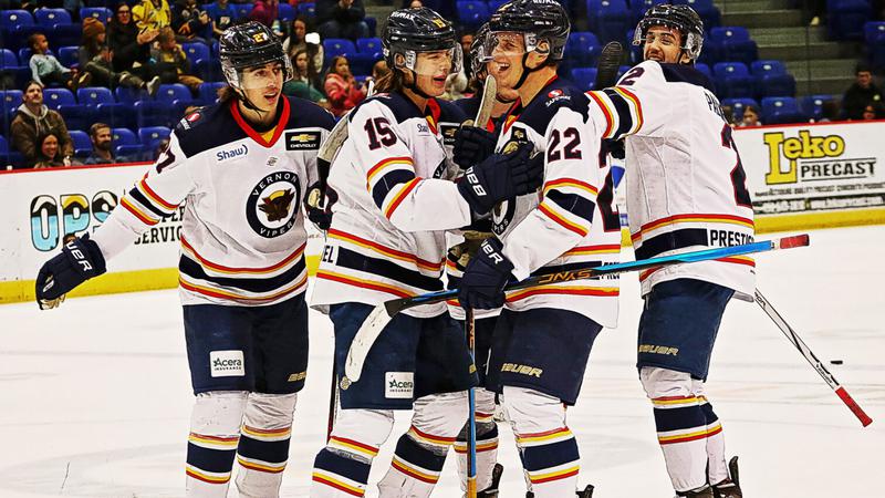 Saturday night special: Vipers topple league-leading Vees in shootout ...