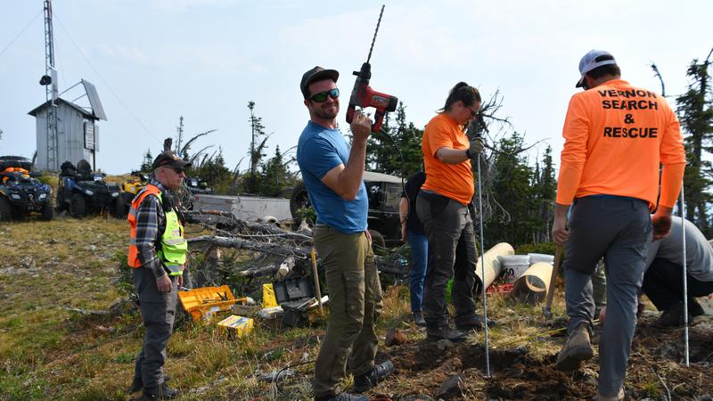 V-SAR expanding communication coverage with new radio repeater | Vernon ...