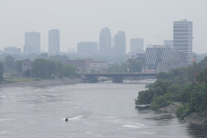 Forecasters predict Prairie wildfire smoke could cause hazy skies across Canada | northeastNOW