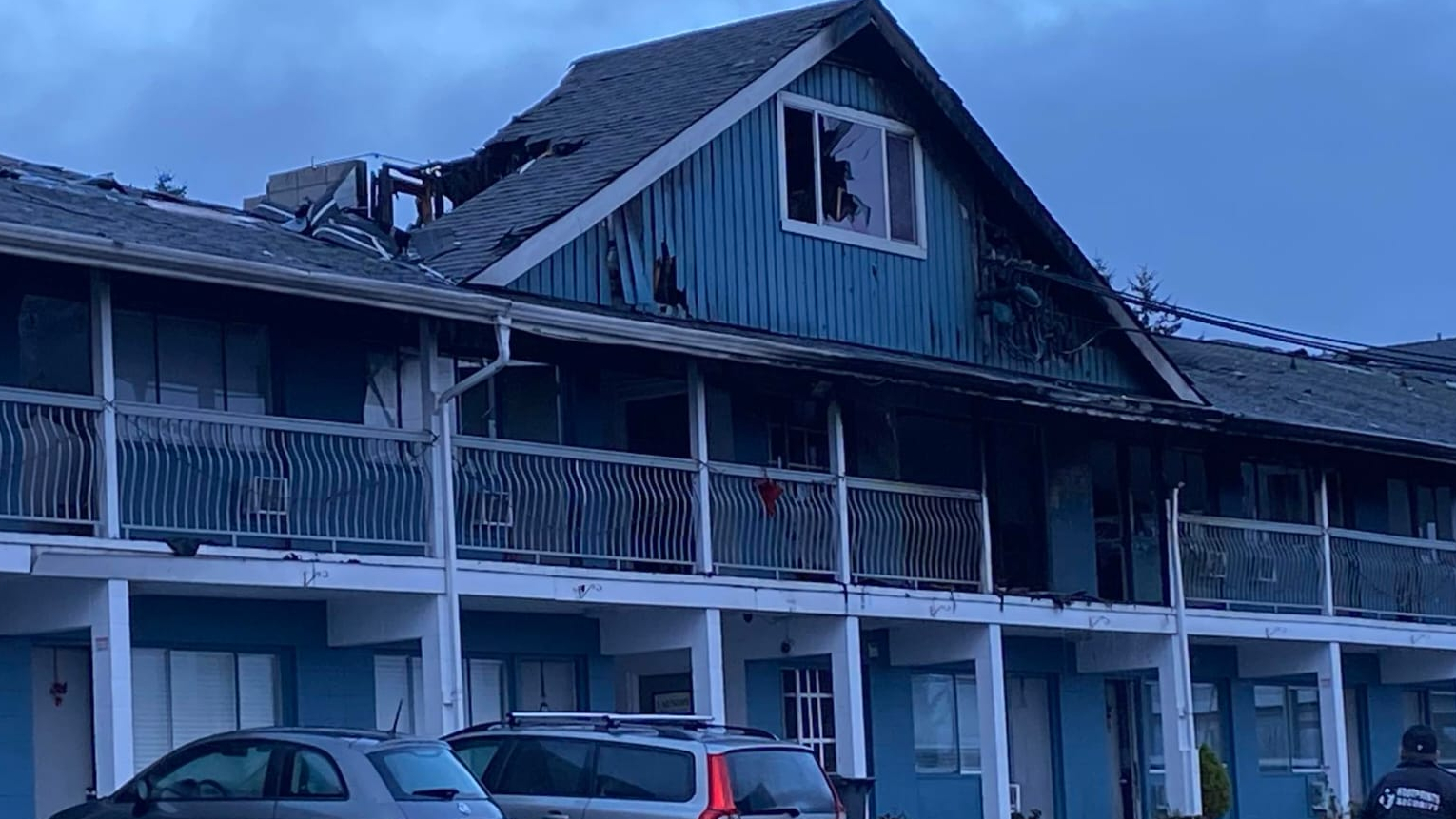 Extensive damage, several to hospital from south Nanaimo motel fire ...