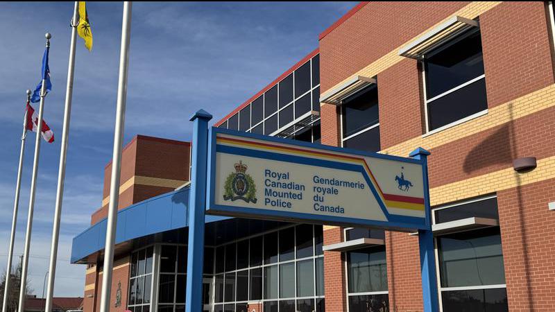 ‘A troubling crime’: Manhunt underway after man shot during attempted ...